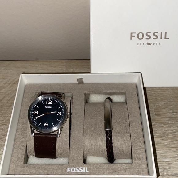 Fossil | Accessories | New Fossil Watch Gift Set Nwbox | Poshmark